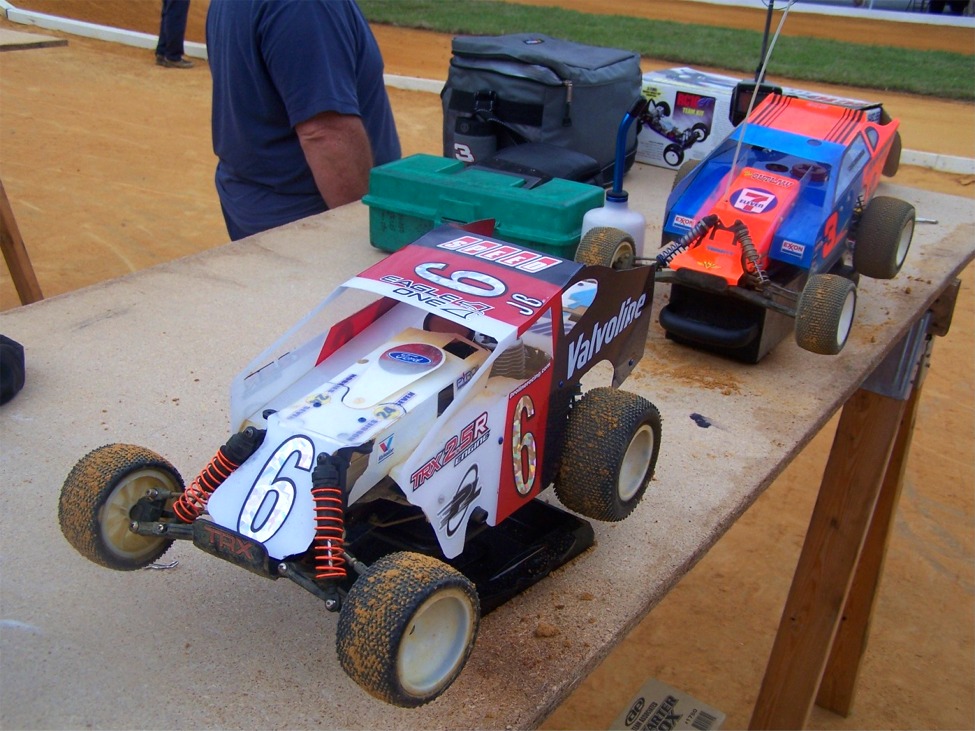 Thunder R/C Car Racing